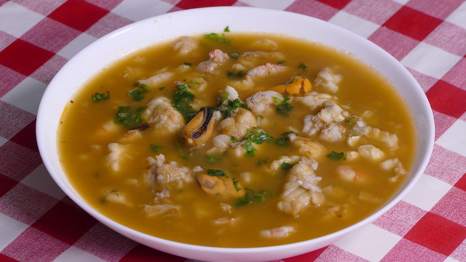 Sopa de marisco receta de la abuela - Cocina Casera y Fácil
