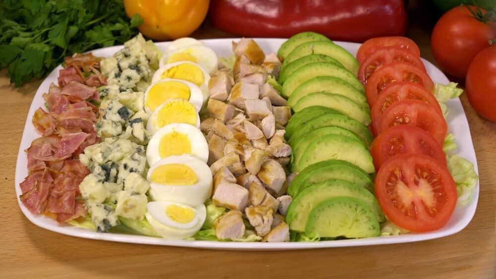 Ensalada Cobb receta americana - Cocina Casera y Facil