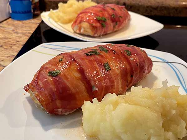 Pechugas de pollo con bacon y queso - Cocina Casera y Facil